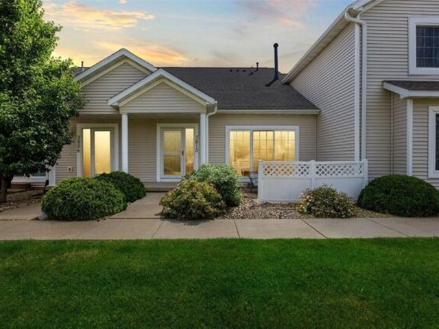 Waterview Ct Sw, Cedar Rapids, Condo For Sale