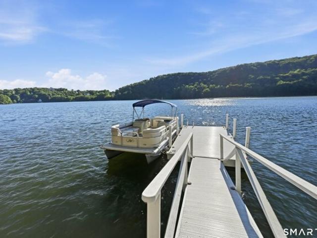 Waterview Dr, Danbury, Home For Sale