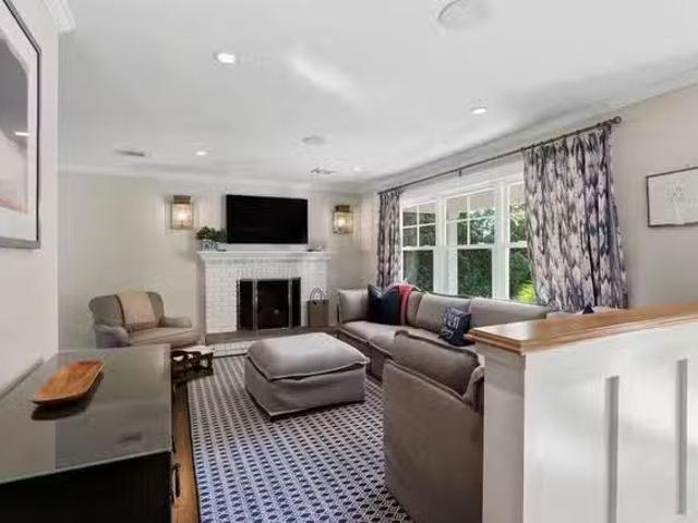 Waterview Drive