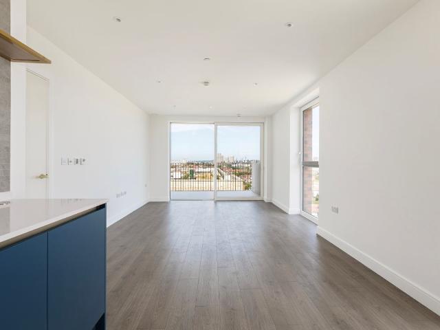 Waterview House, Wembley HA0, 2 bed flat to rent, £2,300 pcm | PrimeLocation