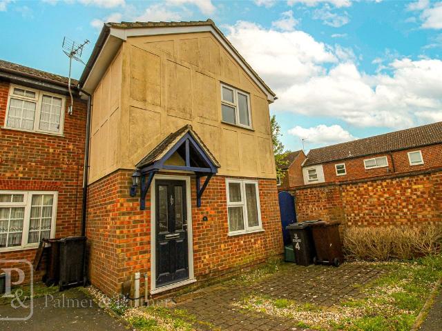 Waterville Mews, Colchester, Essex CO2, 2 bed end terrace house to rent, £1,150 pcm | PrimeLocation