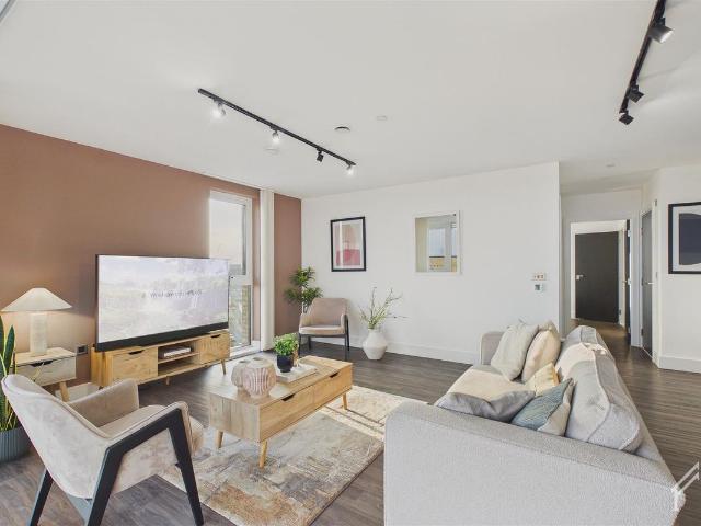 Waterway, North Kensington London NW10, 3 bed flat to rent, £3,150 pcm | PrimeLocation
