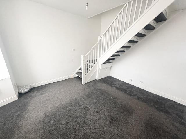 Watery Lane, Smethwick B67, 2 bed end terrace house to rent, £1,050 pcm | PrimeLocation