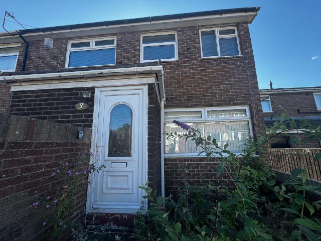 Watford Close, Sunderland SR5, 3 bed end terrace house to rent, £795 pcm | PrimeLocation