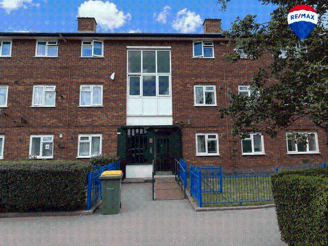 Watford Road, London E16, 2 bed flat to rent, £1,950 pcm | PrimeLocation