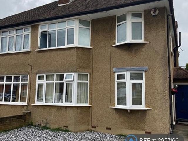 Watford, Watford, WD25 2 bed maisonette to rent £1,550 pcm £358 pw