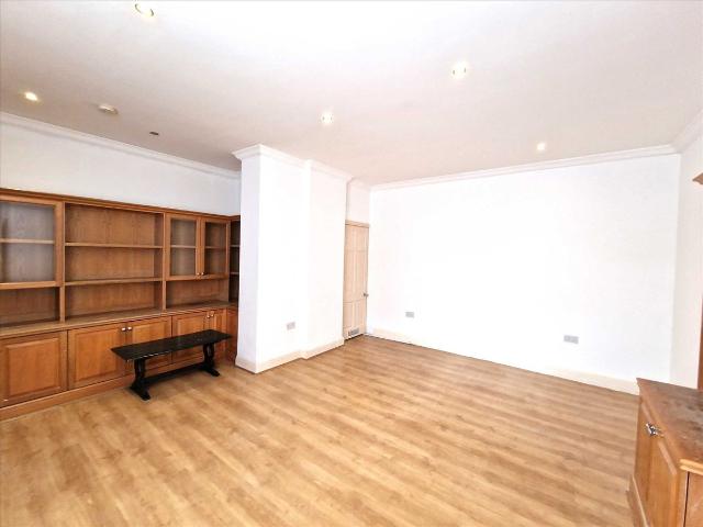Watford Way, Hendon NW4, Studio to rent, £1,200 pcm | PrimeLocation