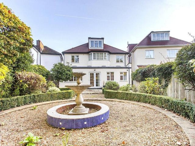 Watford Way, London NW4, Room to rent, £850 pcm | PrimeLocation