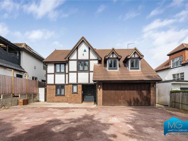 Watford Way, Mill Hill, London, NW7 5 bed detached house to rent £5,000 pcm £1,154 pw