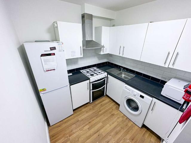 Watford Way Room GC
