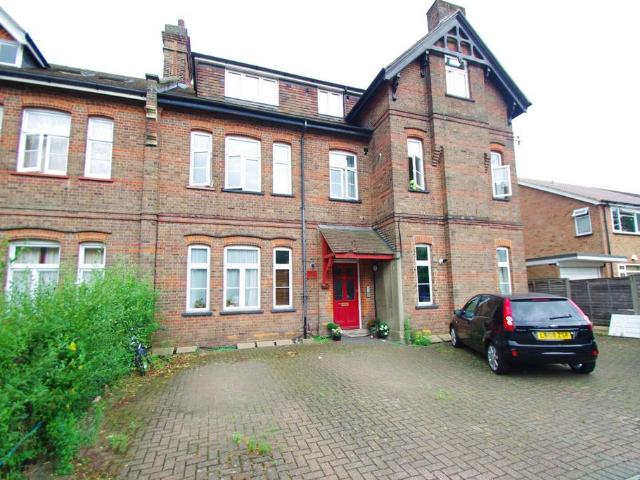Watford WD17, Watford, WD17 1 bed flat to rent £1,150 pcm £265 pw