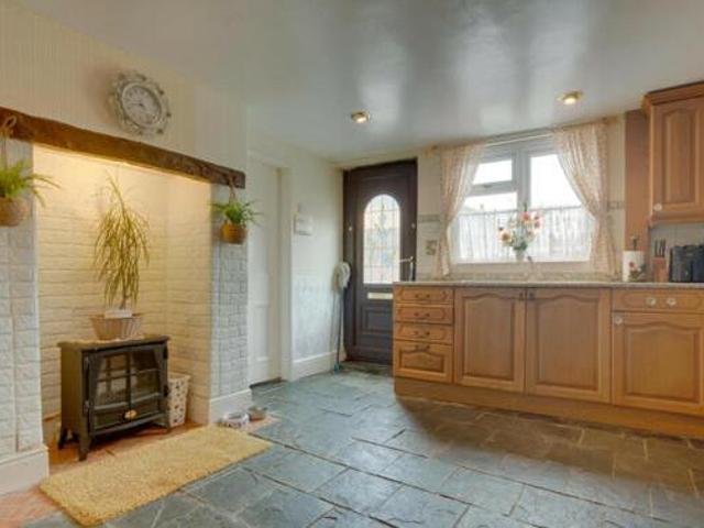 Wath Road, Elsecar, 2 Bedroom Cottage