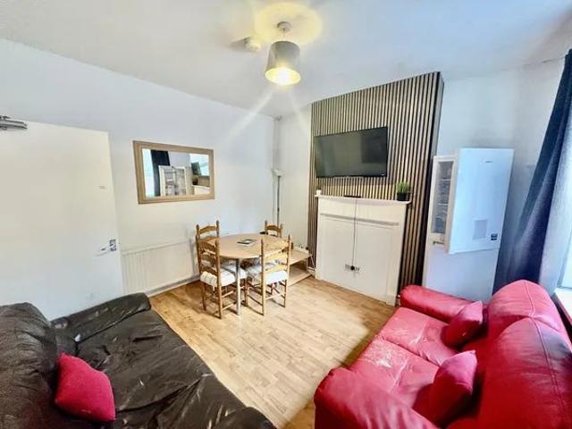 Watkin St, City Centre, Property for rent
