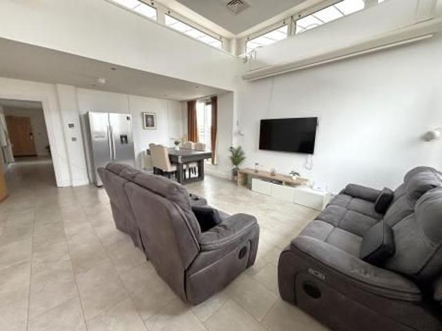 Watkin Road, Leicester, LE2
