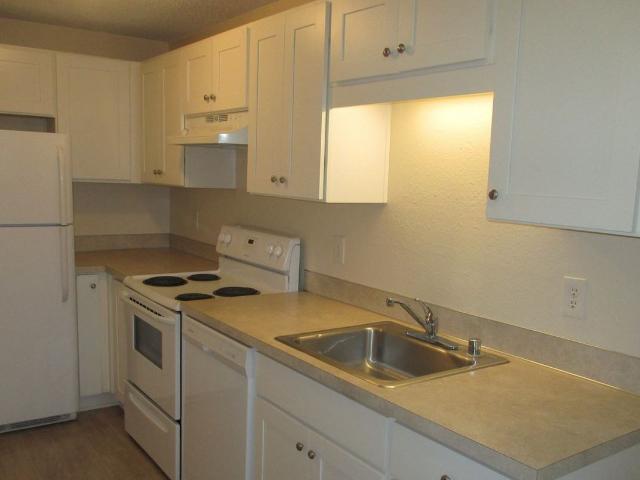 Watkins 6703 6707 1 Bedroom Apartment for Rent at 6703 111th St E, Puyallup, WA 98373