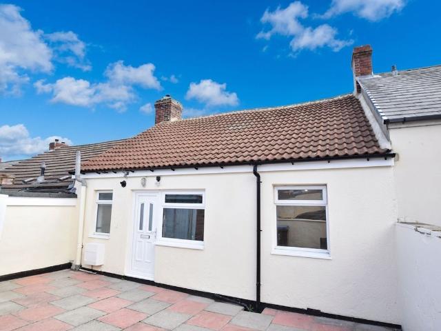 Watling Street Bungalows, Consett DH8, 2 bed terraced bungalow to rent, £650 pcm | PrimeLocation