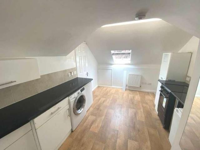 Watling Street, Radlett, WD7