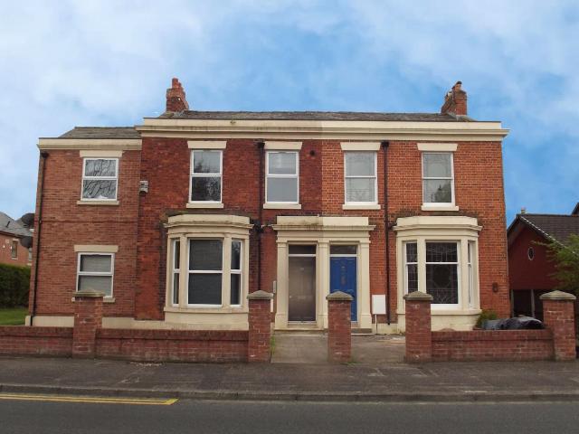 Watling Street Road, Fulwood, Preston, Lancashire PR2, 3 bed flat to rent, £975 pcm | PrimeLocation