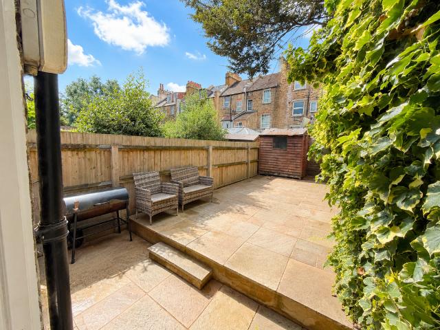 Watlington Grove, London, SE26 3 bed house to rent £2,450 pcm £565 pw