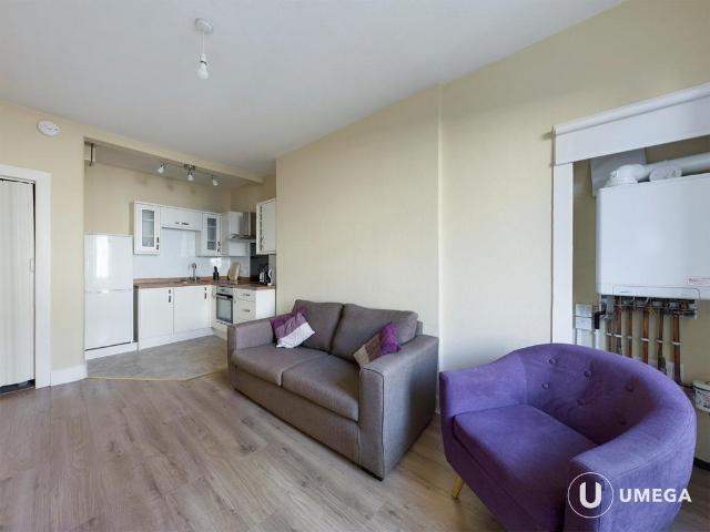 Watson Crescent, Polwarth, Edinburgh. 1 bed apartment to rent £1,075 pcm £248 pw