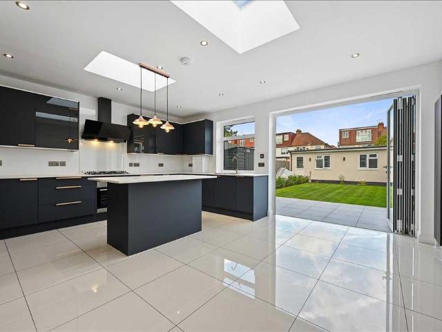 Watson Avenue, Cheam 4 bed semi detached house to rent £3,350 pcm £773 pw