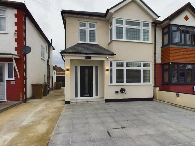 Watson Avenue, Sutton, SM3