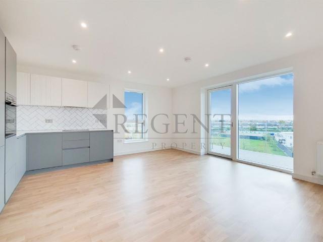 Watson House, Greenleaf Walk UB1, 2 bed flat to rent, £2,100 pcm | PrimeLocation