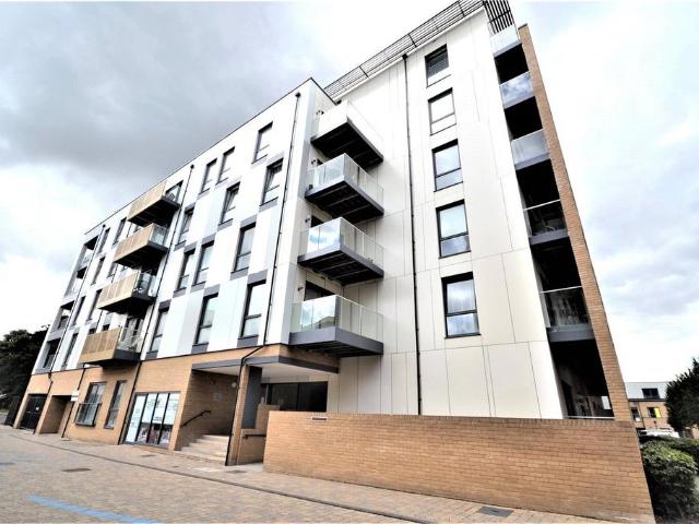 Watson Heights, Chelmsford, Essex, CM1 2 bed apartment to rent £1,600 pcm £369 pw
