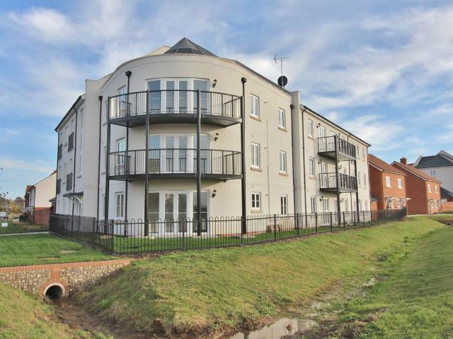 Watson Lane, Berewood PO7, 1 bed flat to rent, £1,175 pcm | PrimeLocation