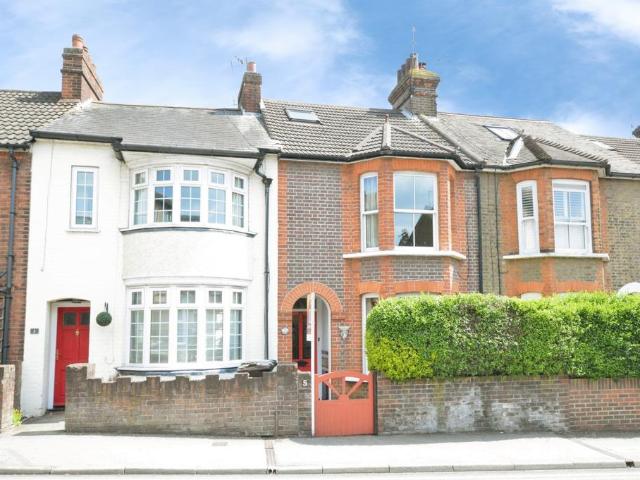 Watsons Walk, St Albans, AL1 3 bed terraced house to rent £2,600 pcm £600 pw