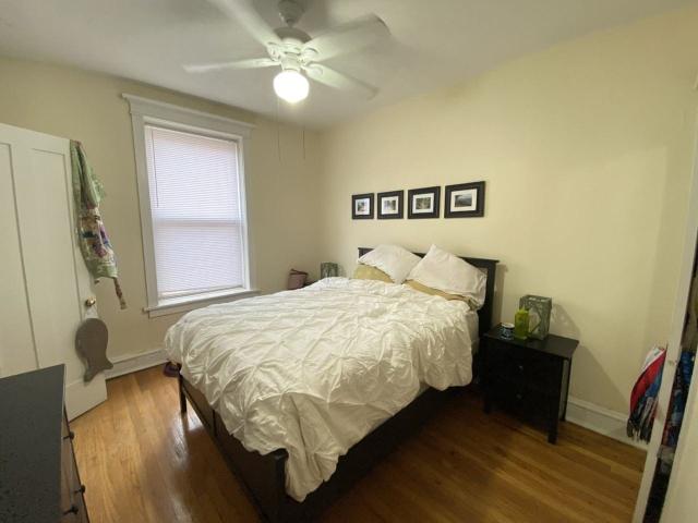 Waveland Park Court 1 Bedroom Apartment for Rent at 714 W Waveland Ave, Chicago, IL 60613 Lakeview