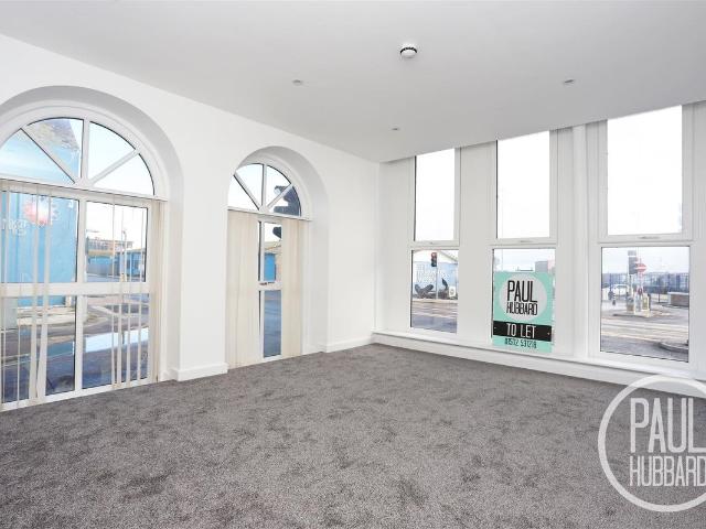 Waveney Road, Lowestoft NR32, 2 bed maisonette to rent, £875 pcm | PrimeLocation
