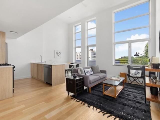 Waverly Ave Unit Ph, Brooklyn, Flat For Sale