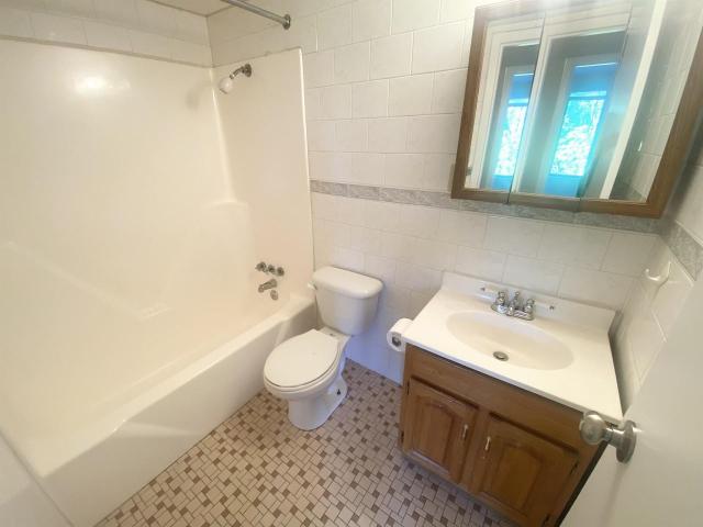 WAVERLY APARTMENTS 002 2 Bedroom Apartment for Rent at 3260 Waverly St, Castle Shannon, PA 15234 Castle Shannon