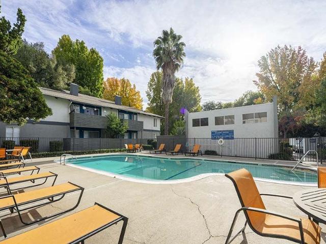 Waverly Flats 3 Bedroom Apartment for Rent at 6200 Greenhaven Dr, Sacramento, CA 95831