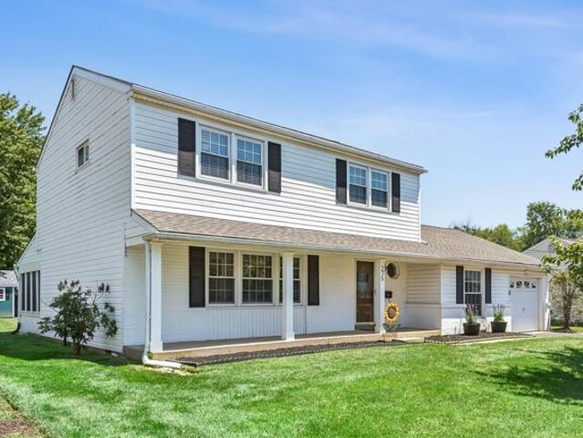 Waverly Rd, Southampton, Home For Sale
