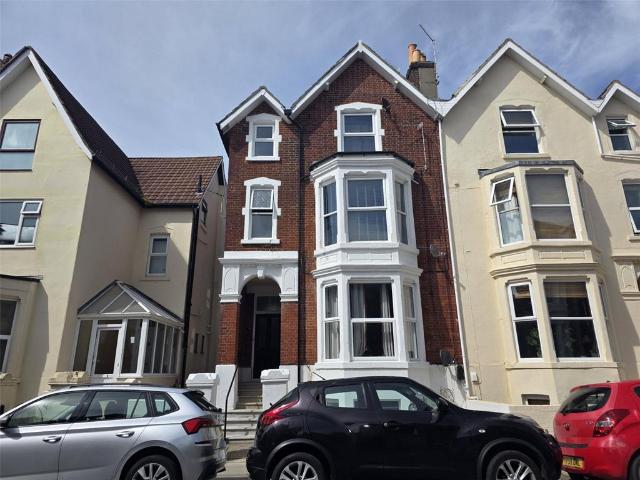 Waverley Grove, Hampshire PO4 1 bed flat to rent £1,020 pcm £235 pw