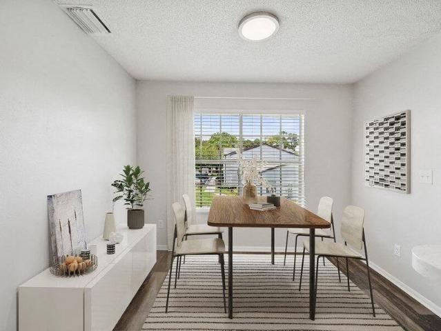 Waverley Place 2 Bedroom Apartment for Rent at 5300 Hemingway Ln, Naples, FL 34116