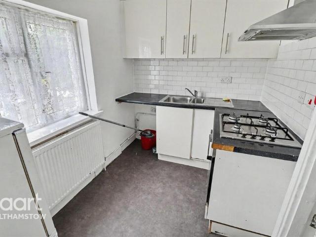 Waverley Road, LONDON 2 bed flat to rent £1,700 pcm £392 pw