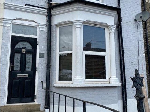 Waverley Road, London SE18, 2 bed semi detached house to rent, £1,700 pcm | PrimeLocation