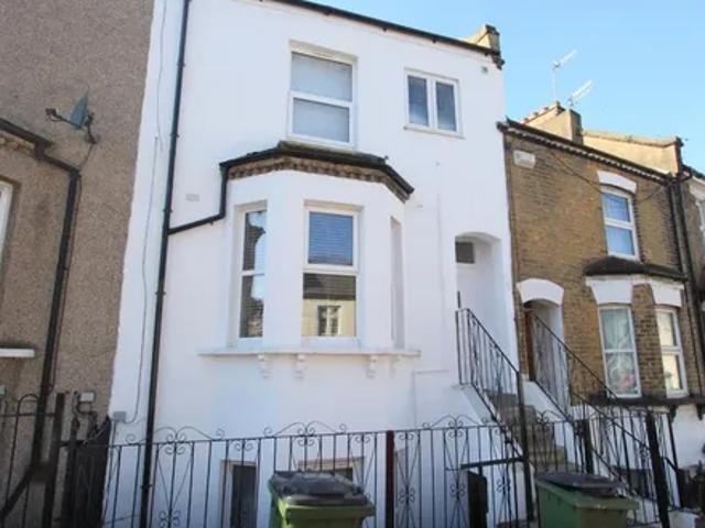 Waverley Road, London, SE18 7QT, United Kingdom | 1 bed apartment for rent #167674464 | Rentberry