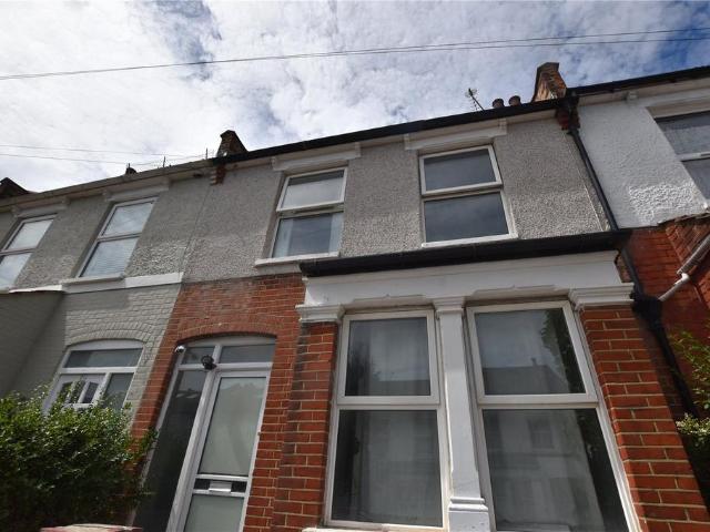 Waverley Road, London, SE25 4 bed terraced house to rent £2,300 pcm £531 pw