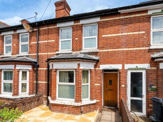 Waverley Road, Reading RG30, Room to rent, £750 pcm | PrimeLocation