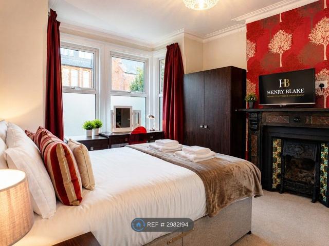 Waverley Road, Reading RG30, Room to rent, £825 pcm | PrimeLocation