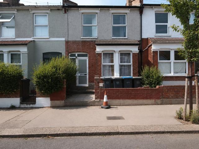 Waverley Road, South Norwood SE25, 3 bed terraced house to rent, £2,300 pcm | PrimeLocation