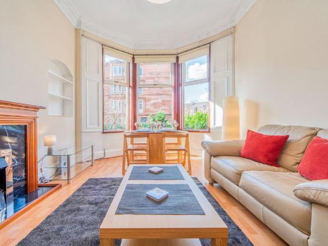 Waverley Street, Glasgow, Glasgow City G41, 2 bed flat to rent, £1,250 pcm | PrimeLocation