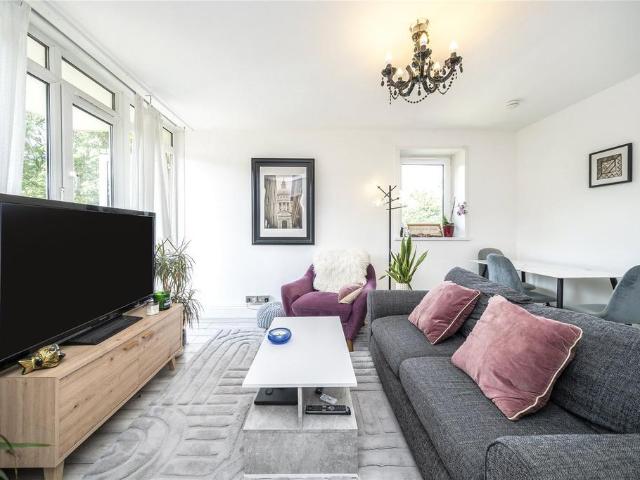 Waverton House, Jodrell Road, London, E3 1 bed flat to rent £1,750 pcm £404 pw