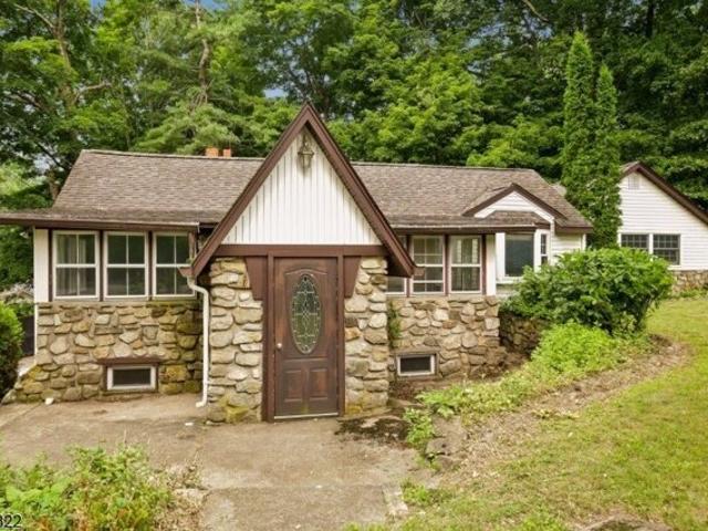 Wawayanda Rd, Vernon, Home For Sale