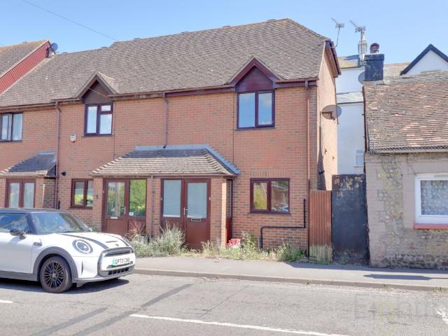 Wawmans Mews, Pevensey BN24, 2 bed terraced house to rent, £1,250 pcm | PrimeLocation