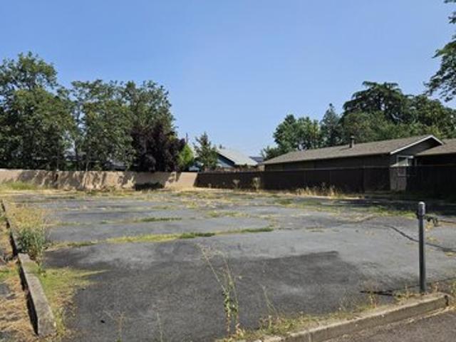 Way Unit 6300, Medford, OR 97504